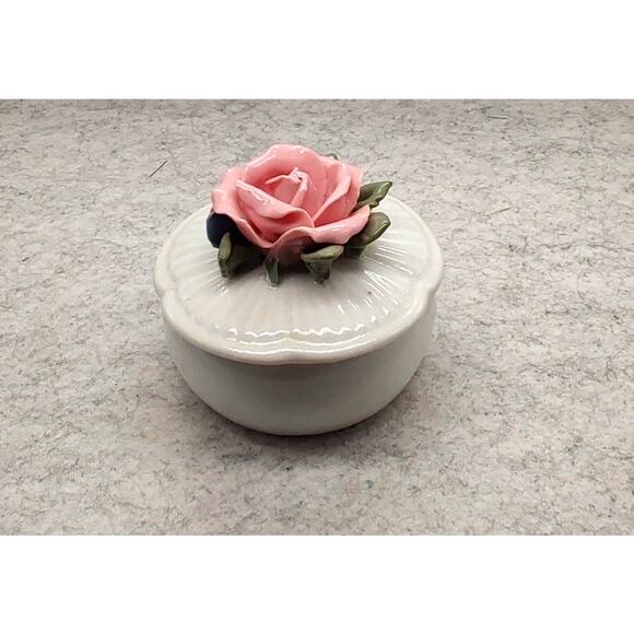 Vintage | Storage & Organization | Vintage Porcelain Trinket Box With ...